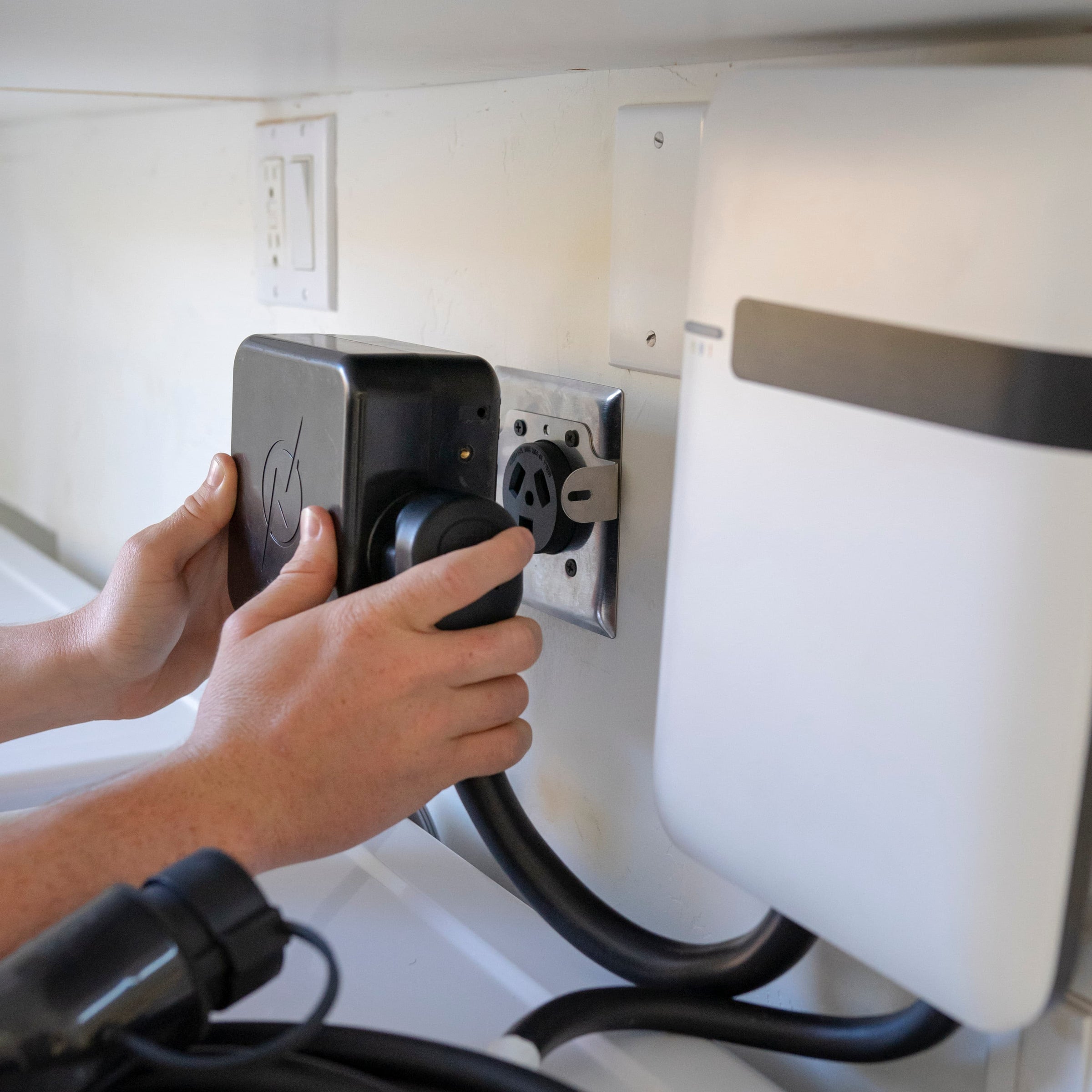 NeoCharge Smart Splitter | NeoCharge